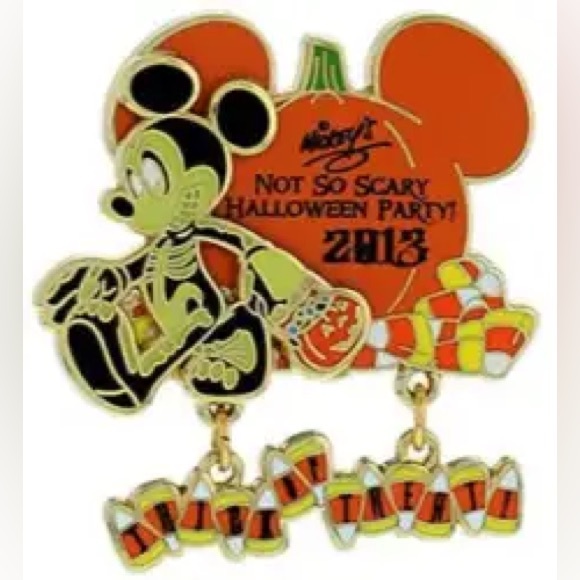 Disney | Other | Mickeys Not So Scary Halloween 23 Skeleton Mickey W ...